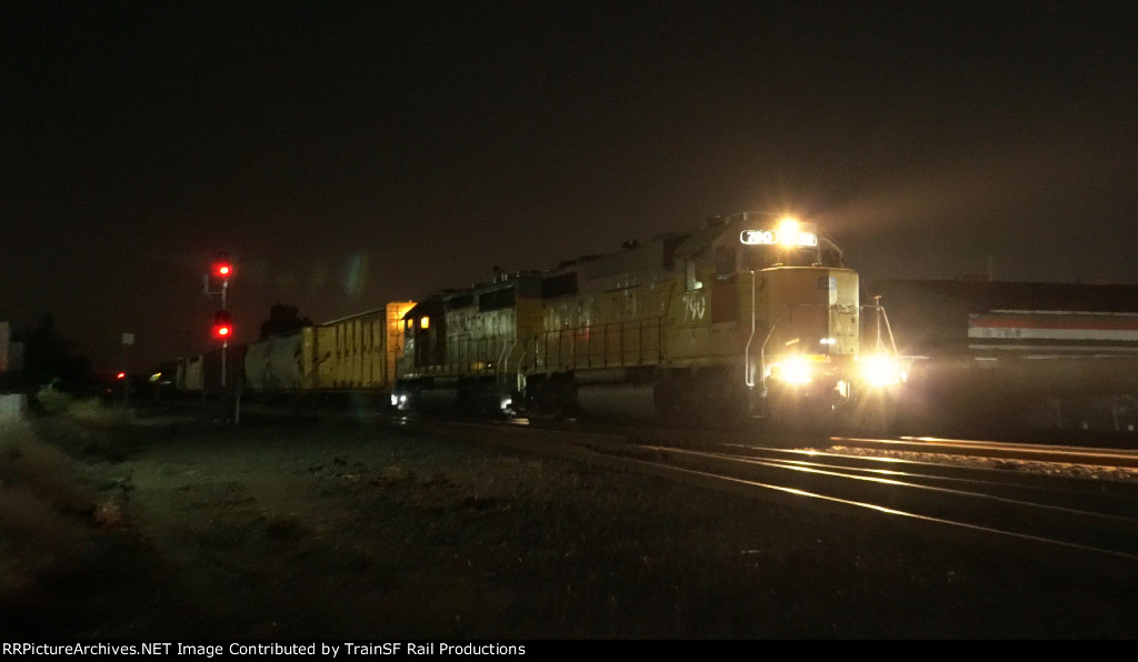 UP 790 Leads the LRB50 23